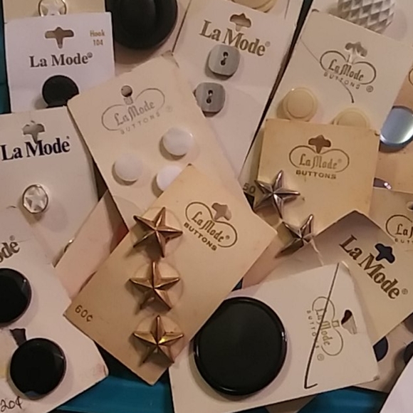 Vintage | Other | Vintage Lot La Mode Buttons | Poshmark